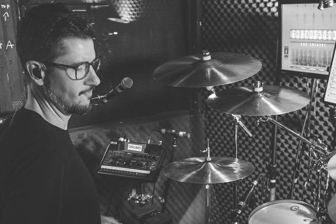 Zack Albetta uses Alclair when performing live!